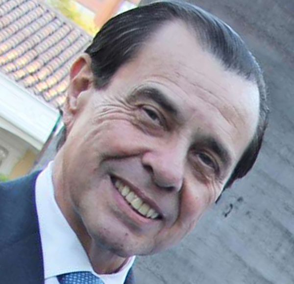 Agregar a Favoritos WhatsApp Escuchar E-mail