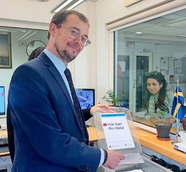 Nuevo embajador de Suecia en Chile Tomas Wiklund