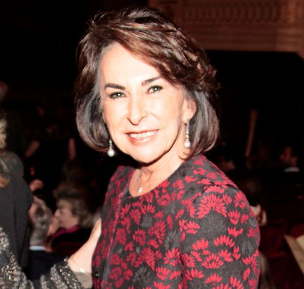 Agregar a Favoritos WhatsApp Escuchar E-mail