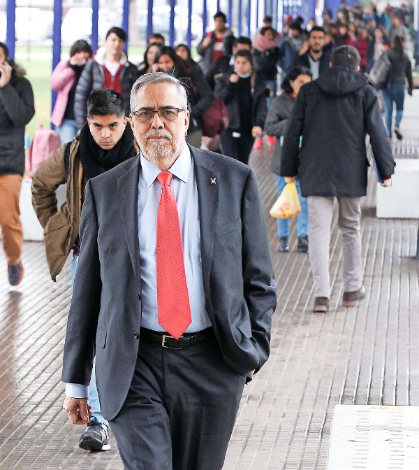 El exrector Zolezzi.