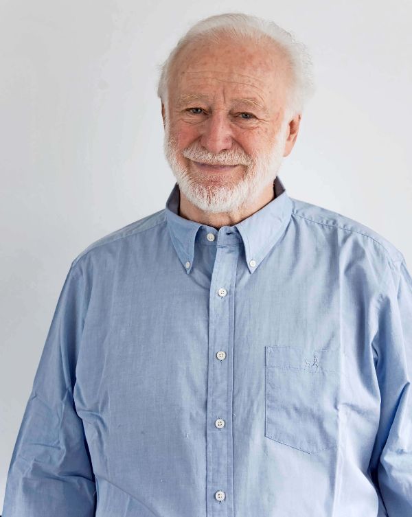 El economista Manuel Riesco.